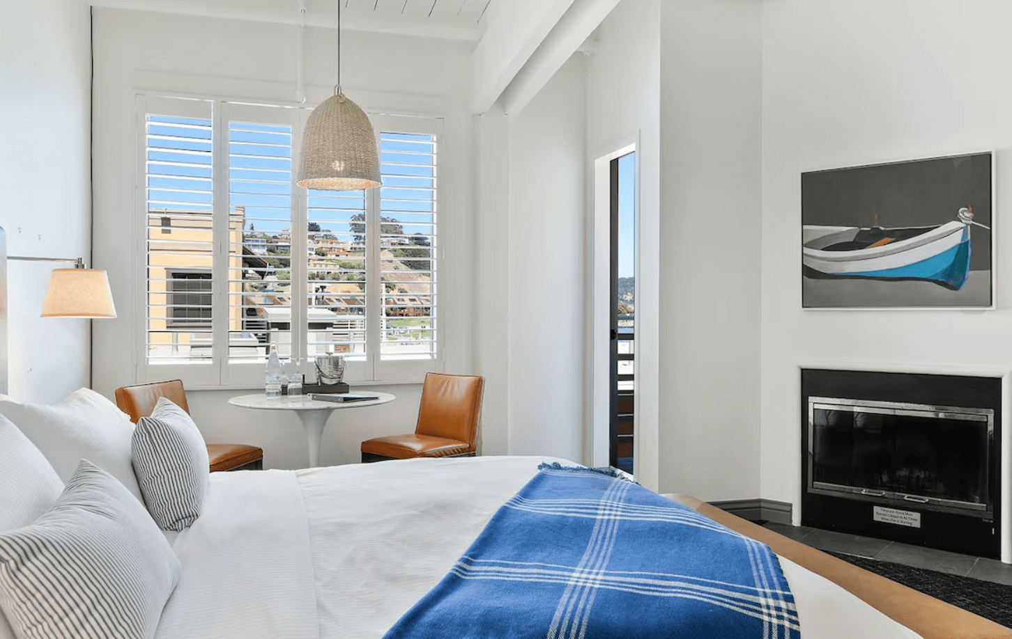Waters Edge Hotel – Amenities, Location, Reservations, and More ...
